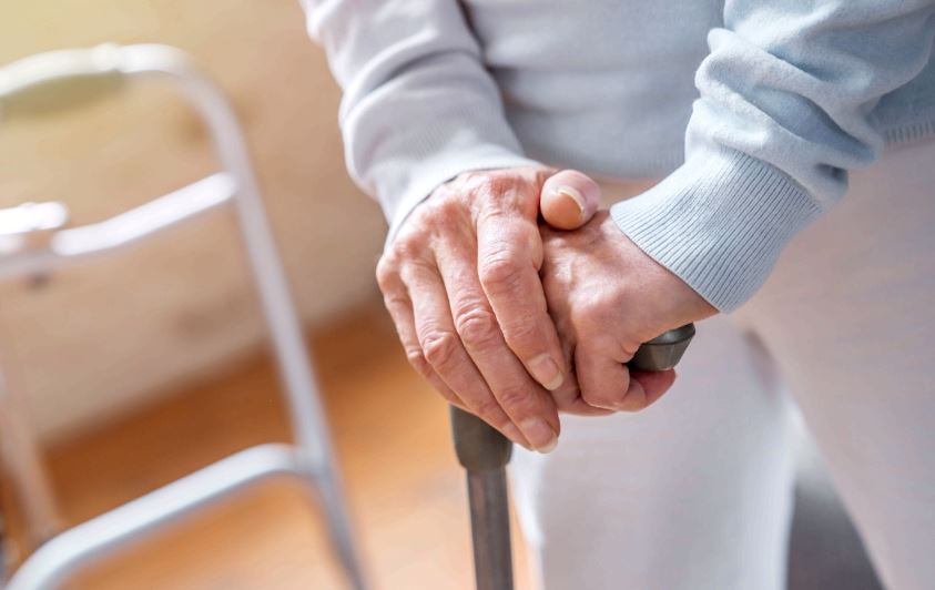 Ajudes a la deambulació i a la cura personal: el paper de la farmàcia ...